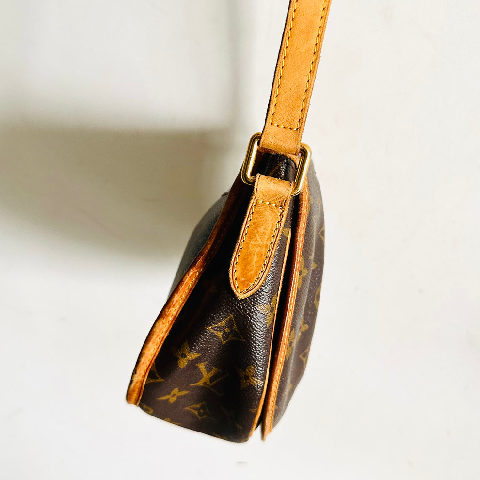 Louis Vuitton LV Menilmontant PM Monogram Logo GHW Flap Shoulder Sling ...